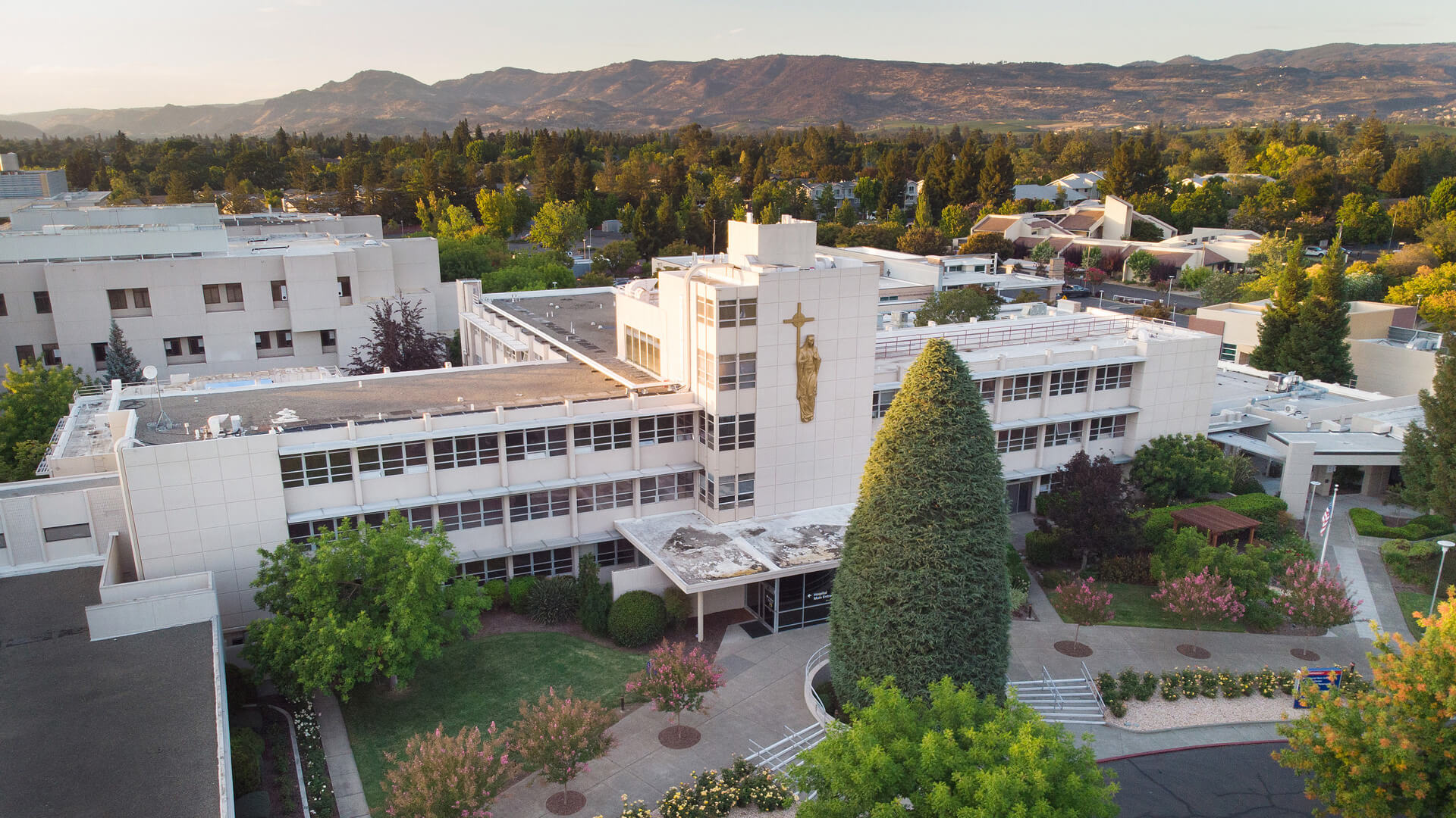 Home | Queen Foundation